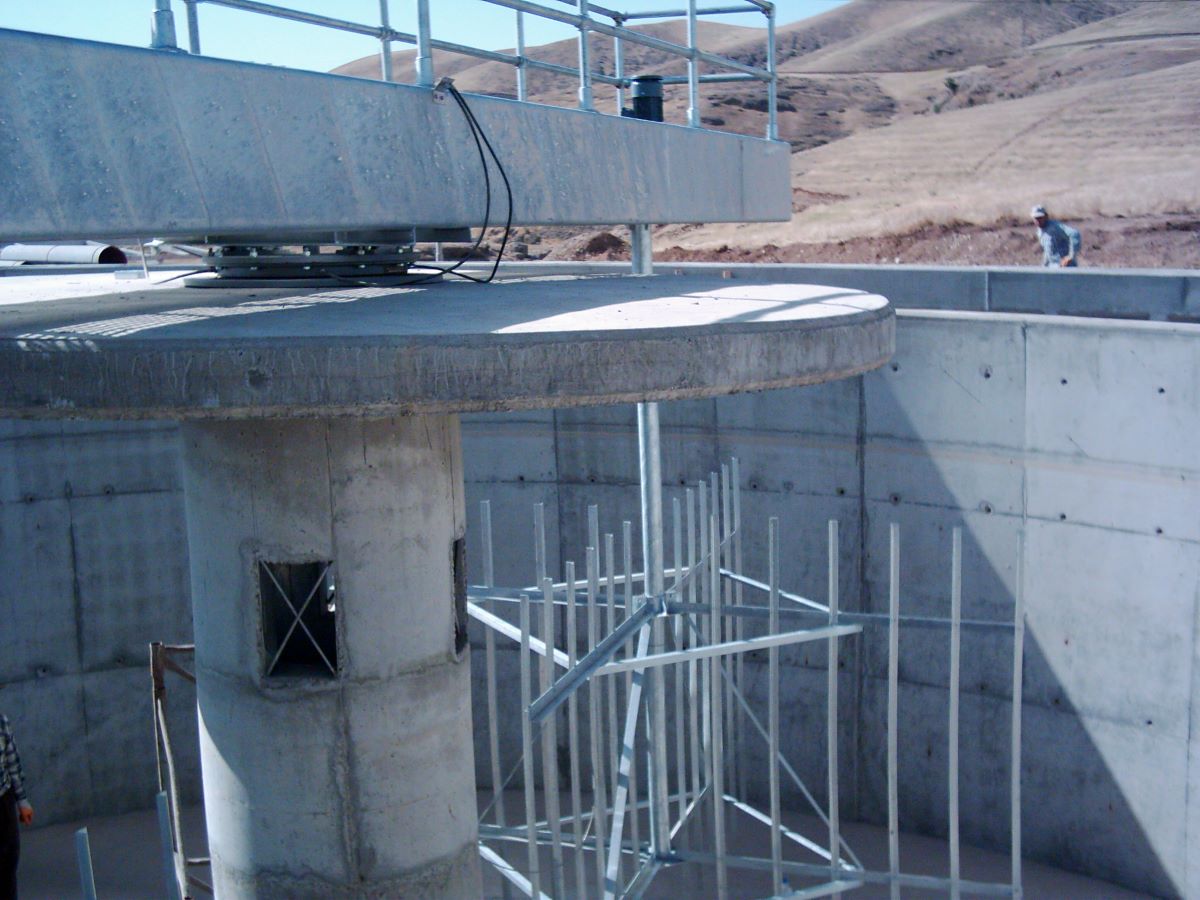 Flocculation Mixer - Sludge Removal - Vortex Engineering