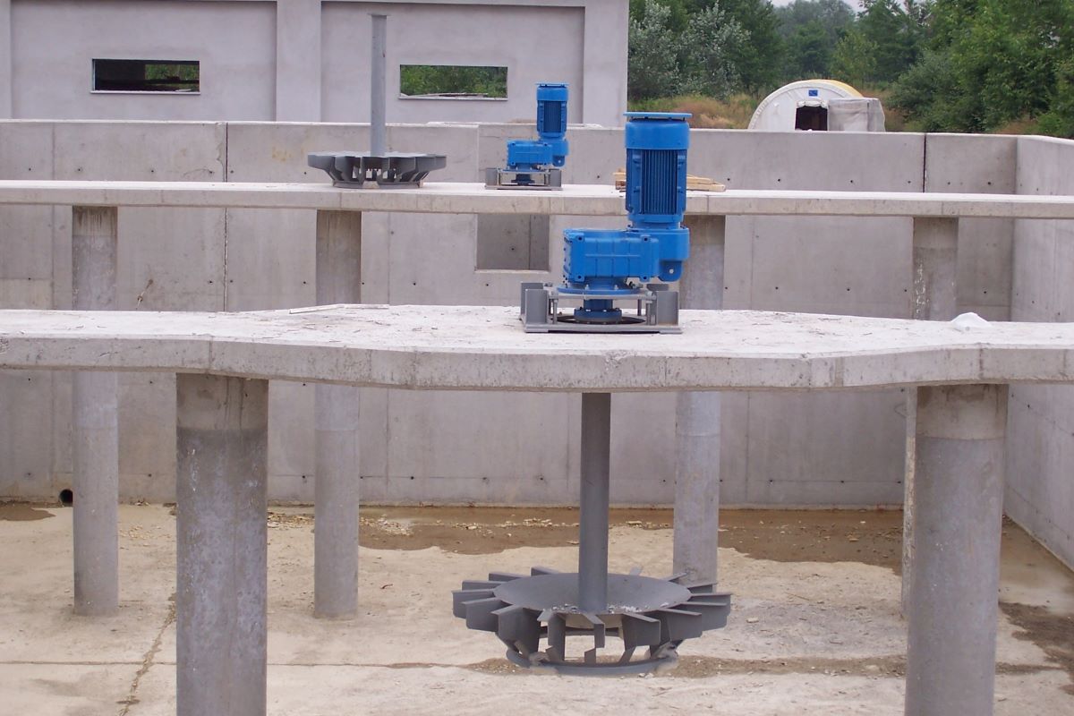 Vertical Shaft Aerator - Biological Treatment - Vortex Engineering