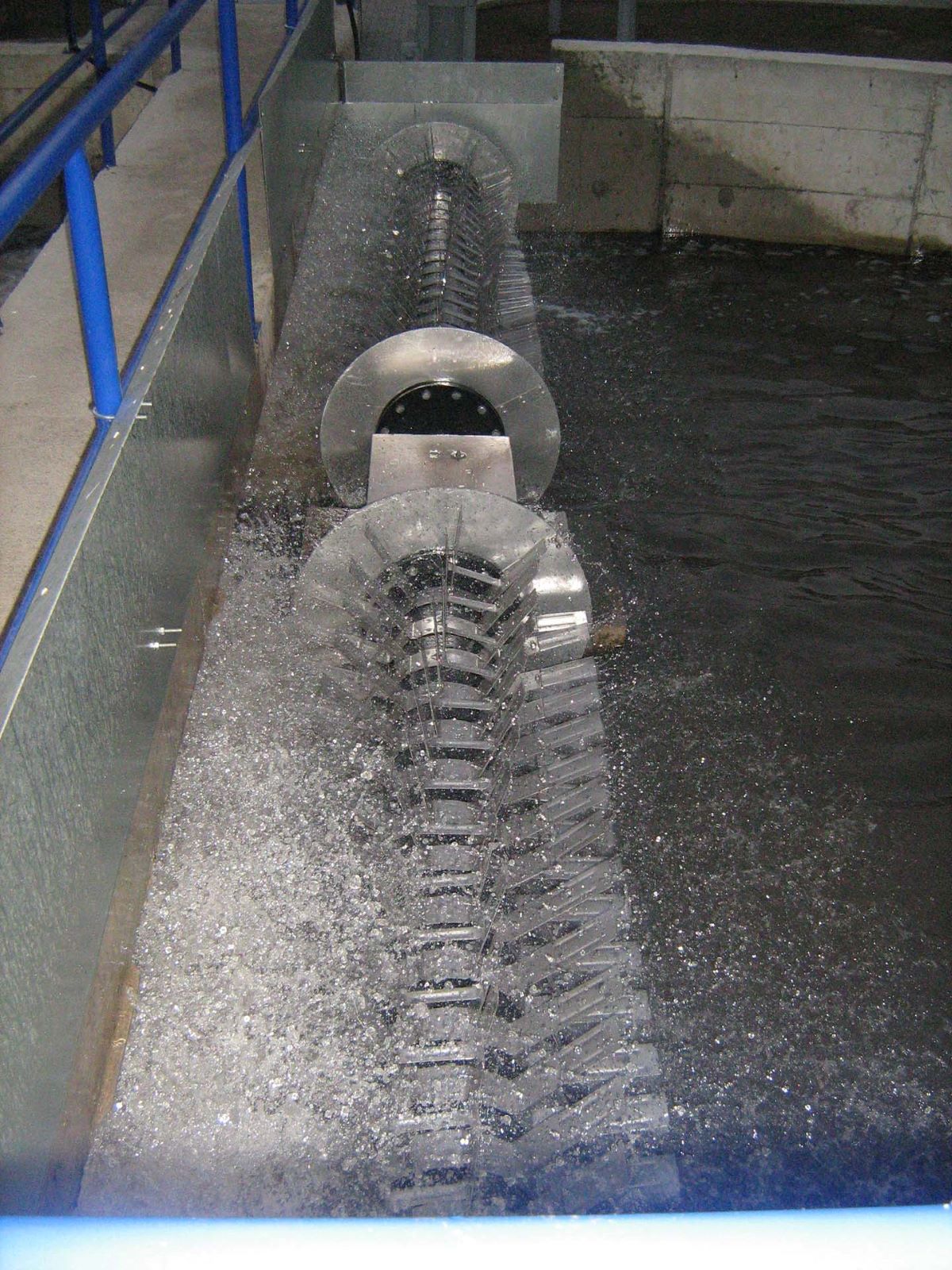 Horizontal Shaft Aerator - Biological Treatment - Vortex Engineering